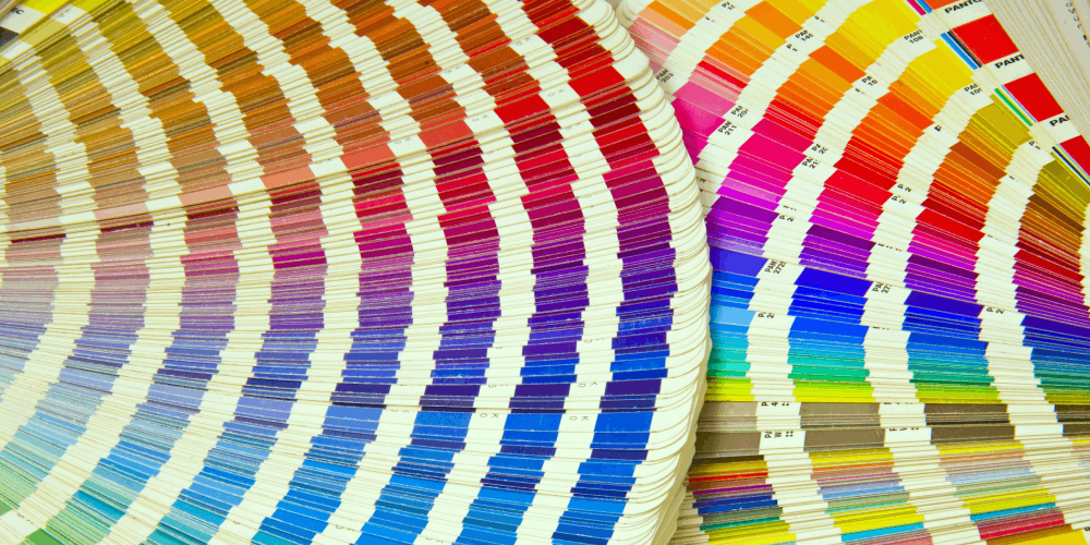 PANTONE® 877 C или «Лунное серебро»? — ООО "ОктоПринт Сервис" на TenChat.ru